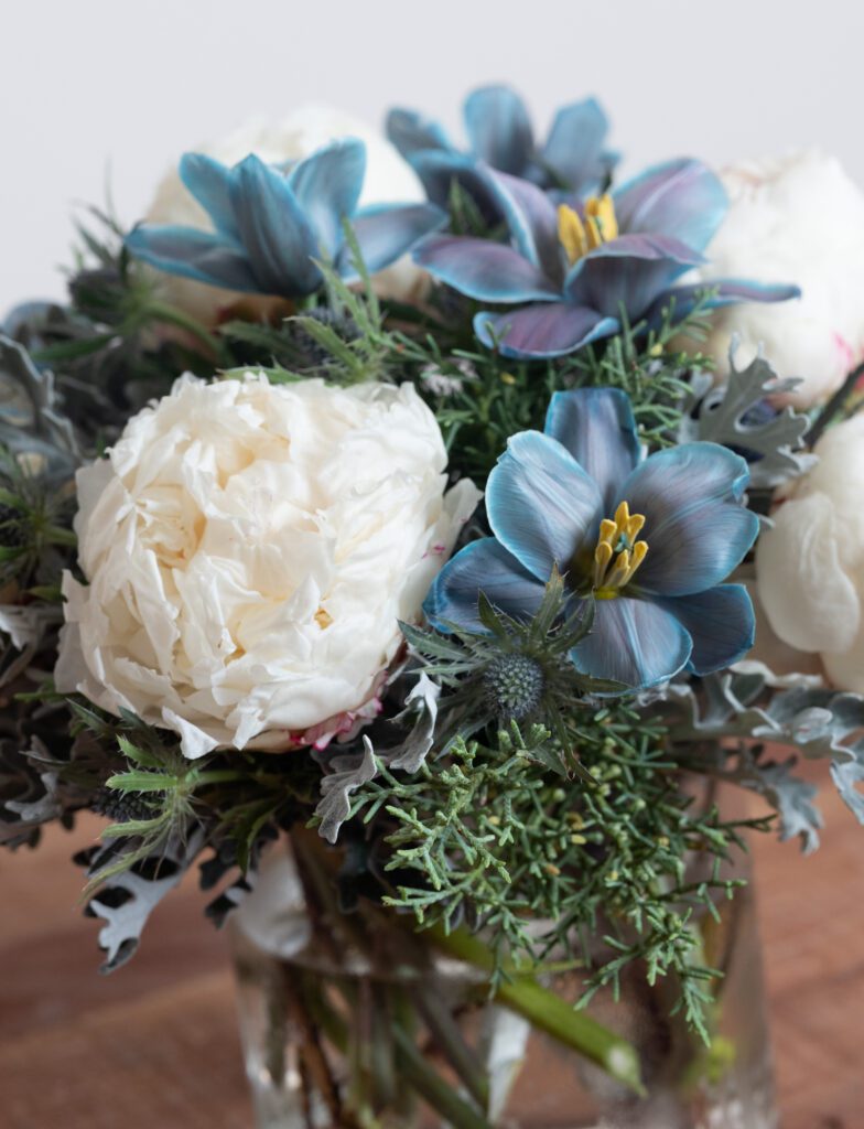 Frosted Midnight Low and Lush | Local Flower Delivery
